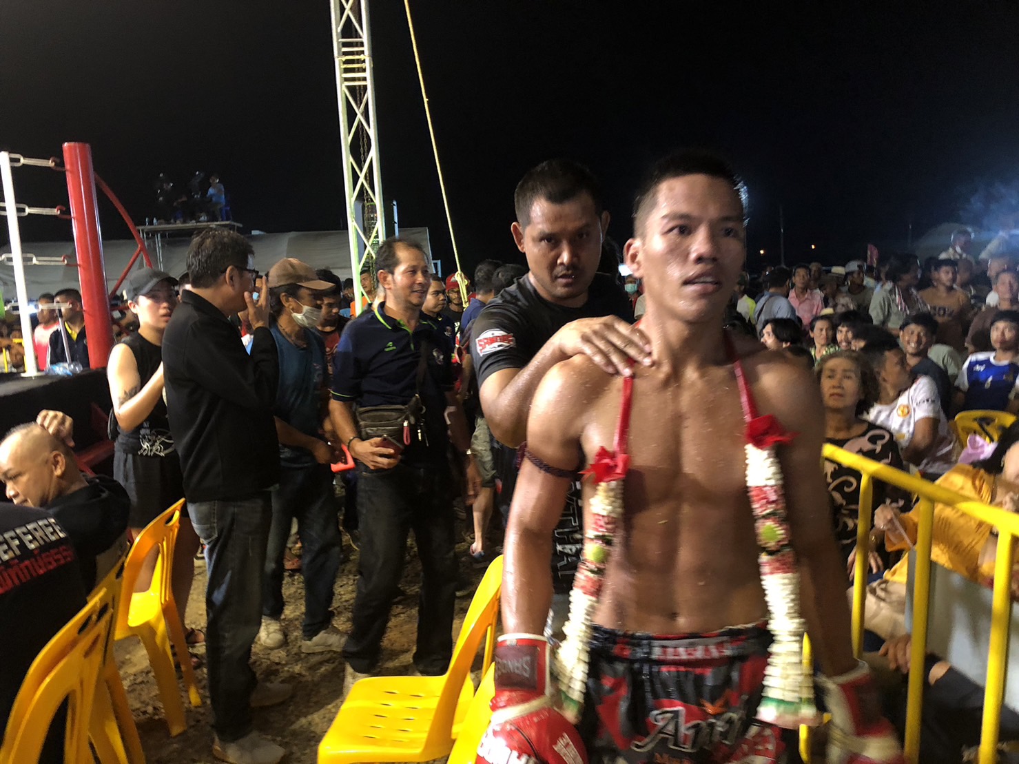 ก้องไกล"เบียดแซงพลิกชนะ - Yodnaksu