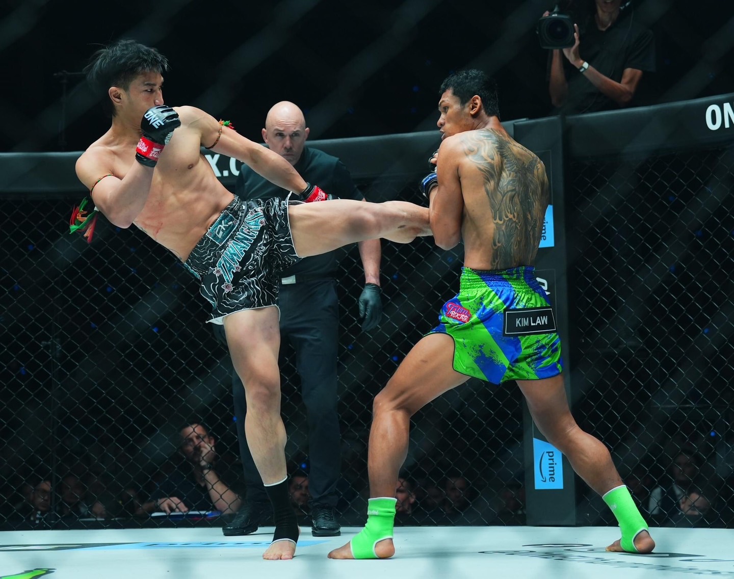 "ตะวันฉาย" ป้องแชมป์One ชนะคะแนน"โจ" แฟนมวยข้องใจ - Yodnaksu